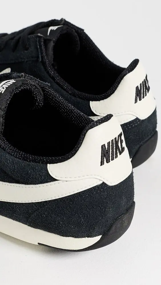 Nike Sprint Sisters Sneakers