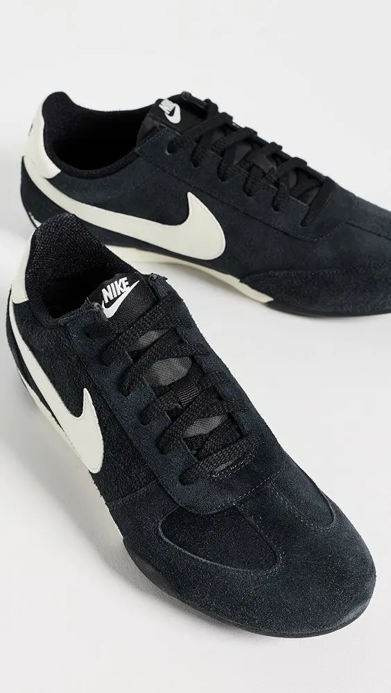 Nike Sprint Sisters Sneakers