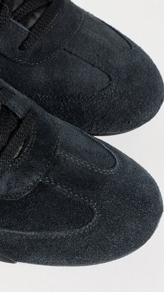 Nike Sprint Sisters Sneakers