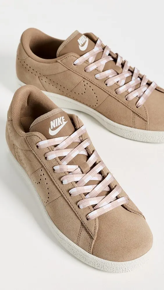 Nike Tennis Classic Sneakers