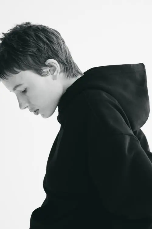 H&m Relaxed Fit Hoodie With Kangaroo Pocket - Black