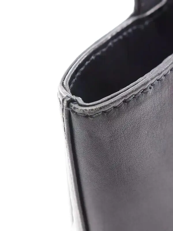 FERRAGAMO Leather Handbag - Black