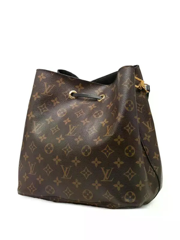 LOUIS VUITTON 2017 Monogram Neonoe Mm Bucket Bag - Brown