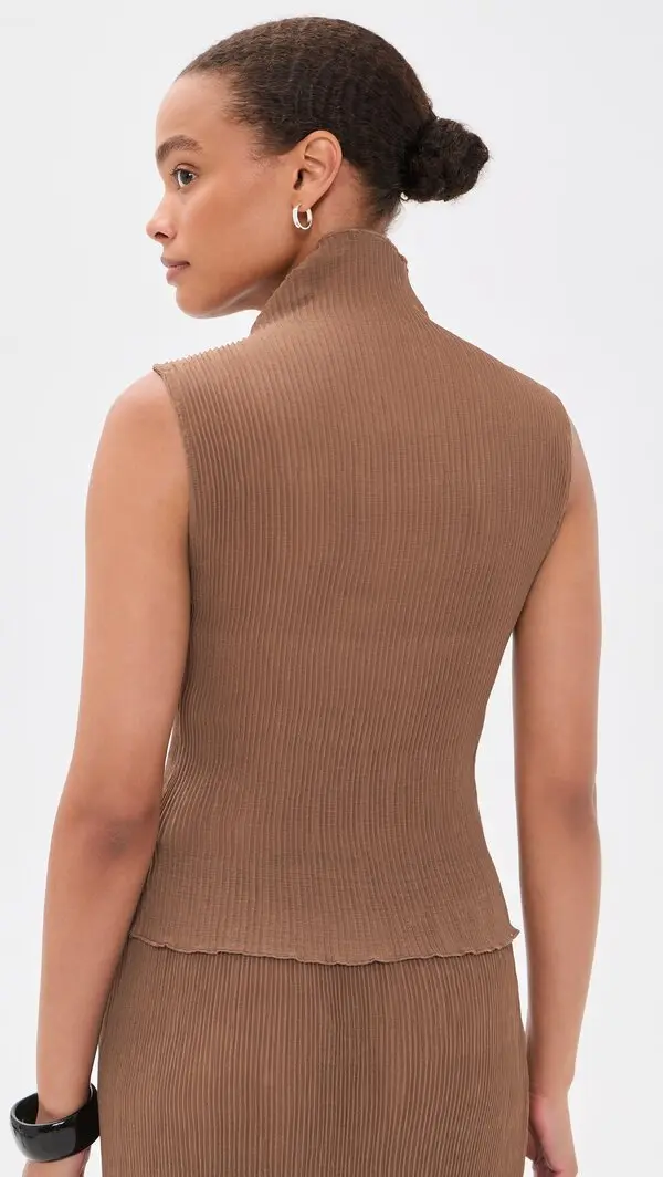 Lioness Sleeveless Mock Neck Top - Cocoa