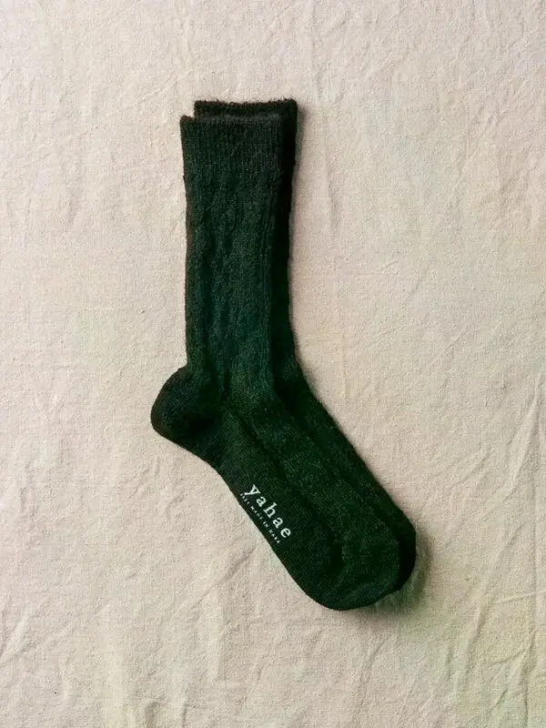 YAHAE Cable-knit Socks