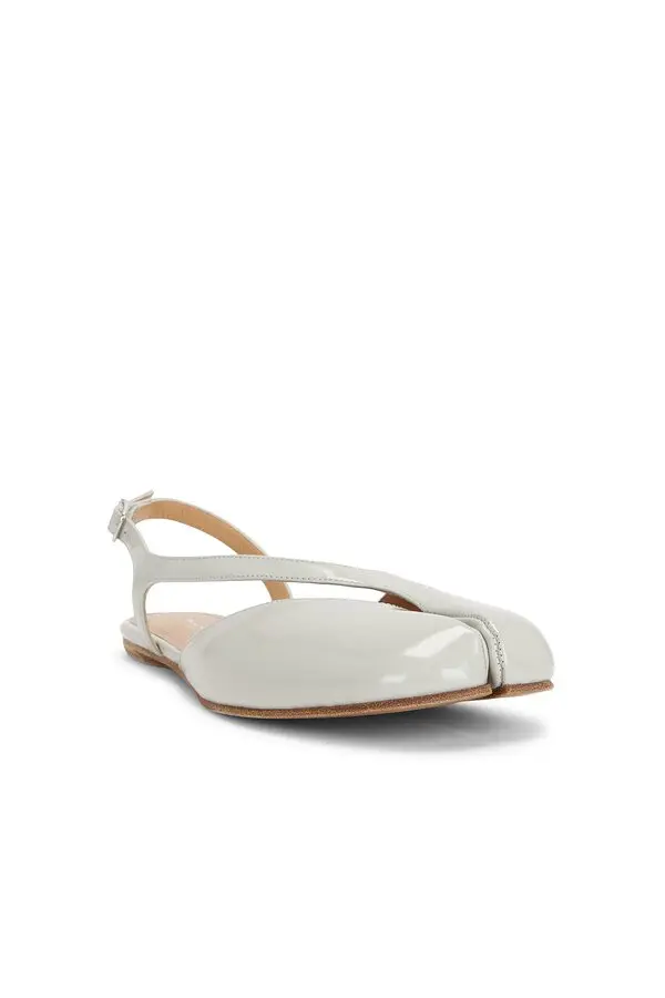 MAISON MARGIELA Tabi Slingback Flat In Sage