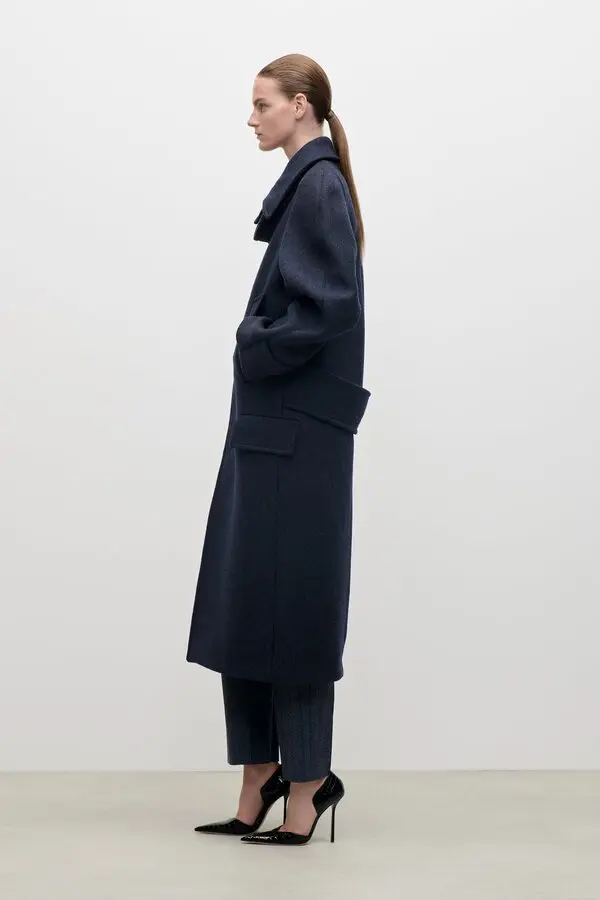 Victoria Beckham Latched Raglan Coat