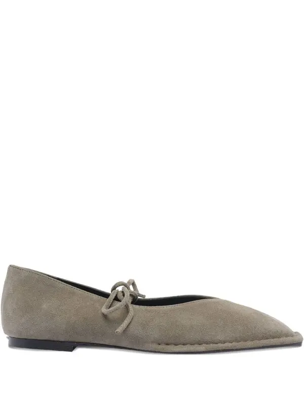 ALOHAS Square-toe Leather Flats With V-shaped Vamp And Bow Detailing