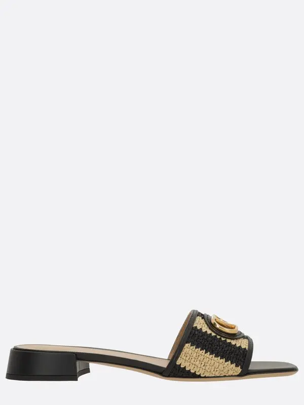 Valentino Garavani Vlogo Signature Leather Patch Sandals - Nero