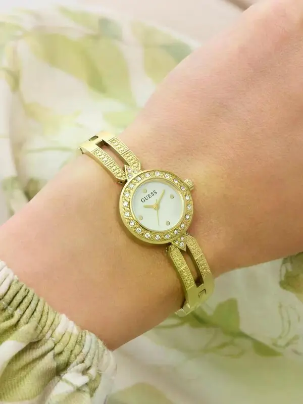 Guess Cassidy 23mm Watch