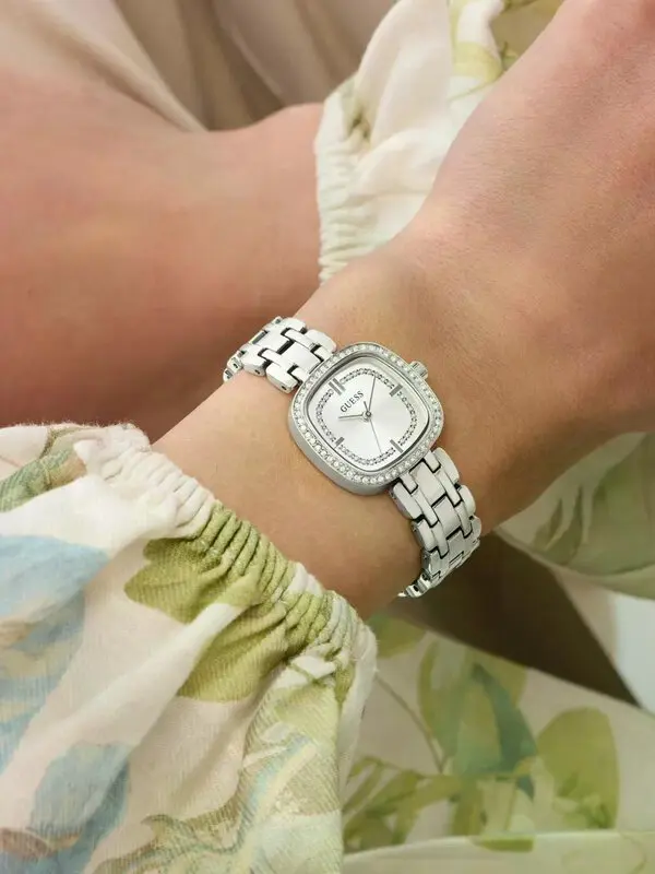 Guess Hazel 25mm Watch
