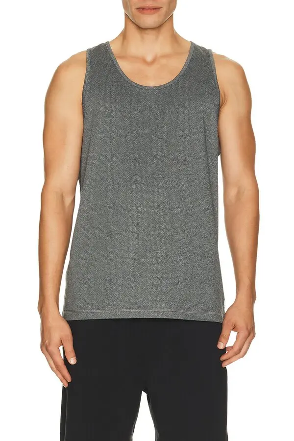 Vuori Tradewind Performance Tank 2.0 In Blue - Heather Grey