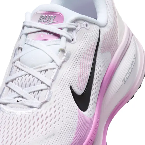 Nike Vomero 18 Road Running Shoes