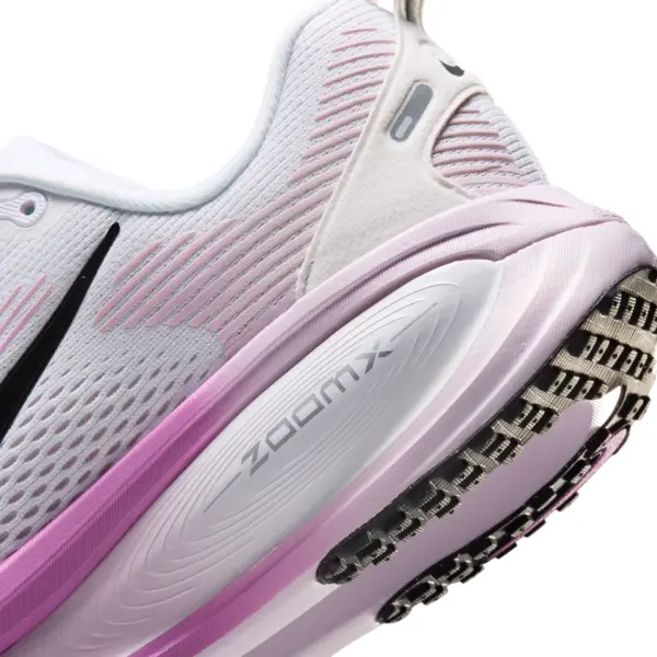 Nike Vomero 18 Road Running Shoes