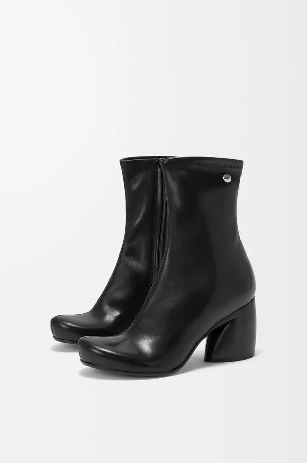 Loewe Oval Bootie In Stretch Nappa Lambskin - Black