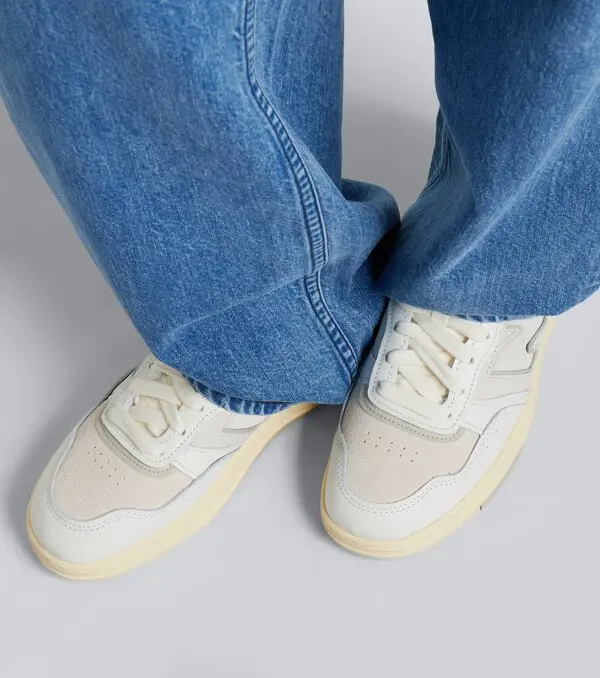 NEW BALANCE 950 Leather Sneakers