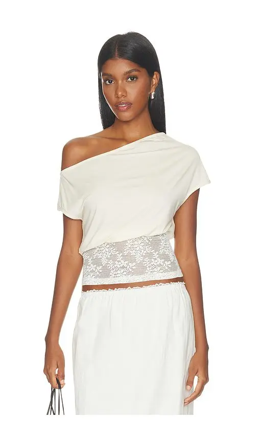 Lioness Etoile Off Shoulder Top In Cream