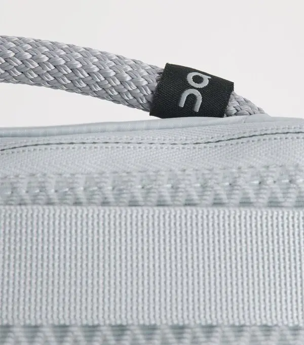 On Lite Belt Bag 2l