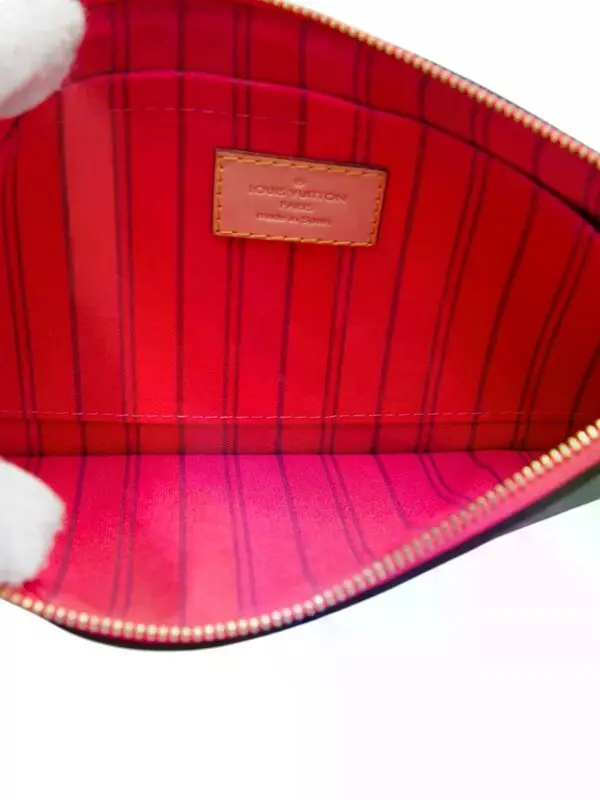 LOUIS VUITTON 2015 Monogram Neverfull Mm Pouch
