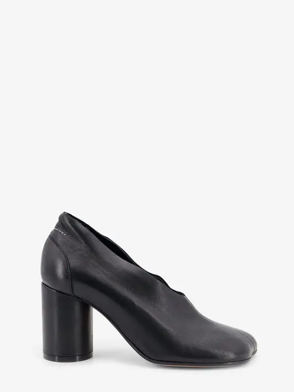 MAISON MARGIELA Leather Pumps With Iconic Atomic Toe