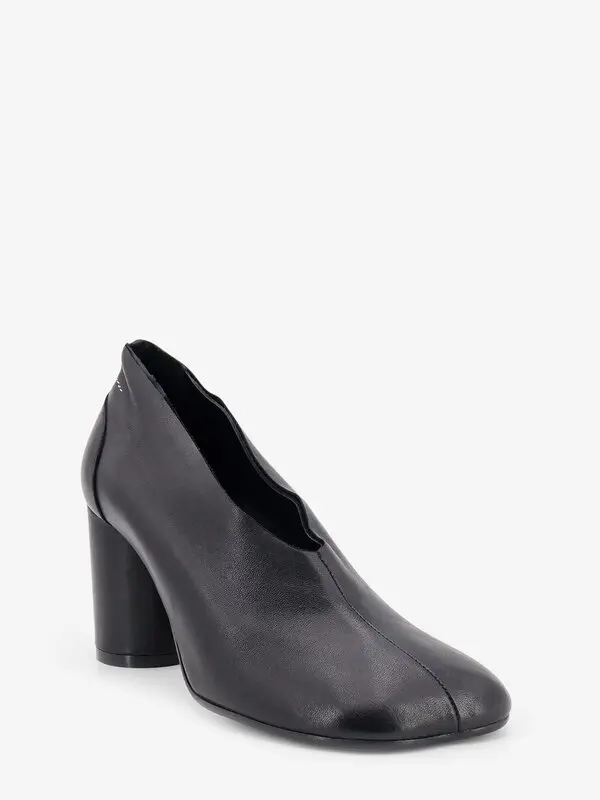 MAISON MARGIELA Leather Pumps With Iconic Atomic Toe