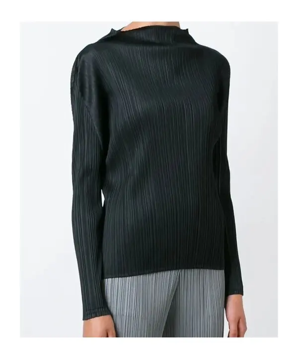 Issey Miyake High-neck Top