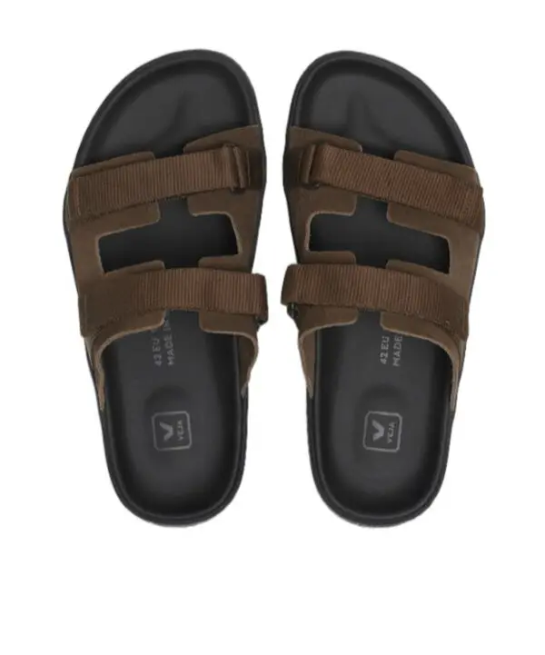VEJA Arpoador Sandals
