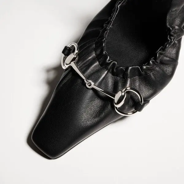 Gucci Vittoria Slingback Pumps With Horsebit Detail - Black