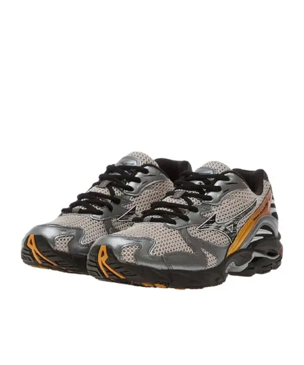 Mizuno Round-toe Sneakers