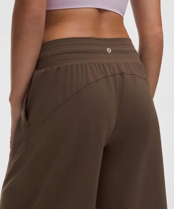 Lululemon Groove Mid-rise Relaxed Bermuda Short