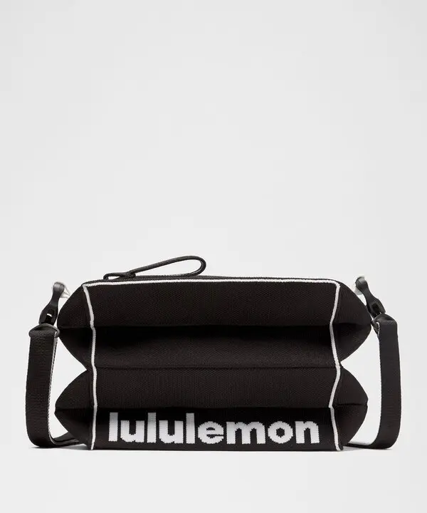 Lululemon Fold It Hold It Crossbody Bag 3l - Black/white