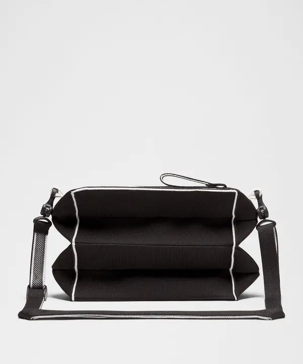 Lululemon Fold It Hold It Crossbody Bag 3l - Black/white