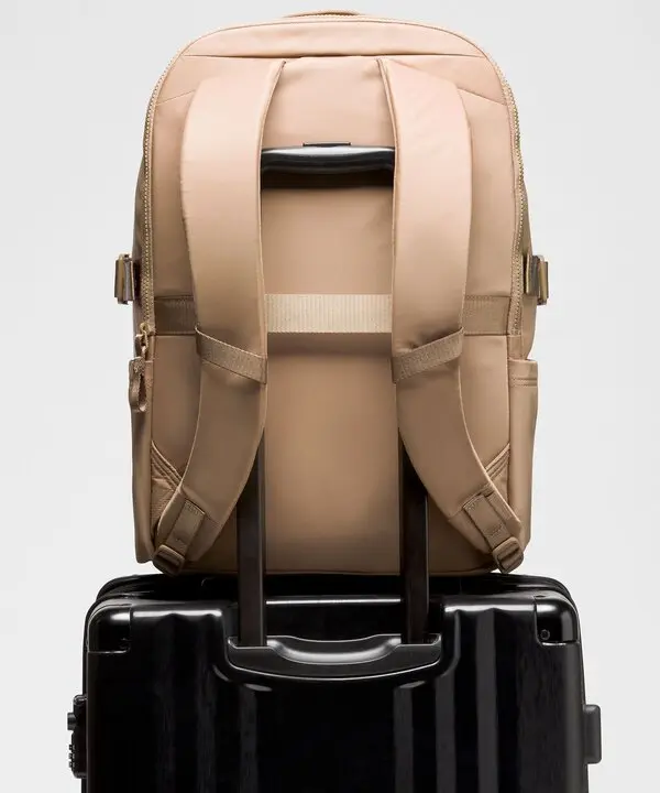 Lululemon New Crew Backpack Large 30l - Sand