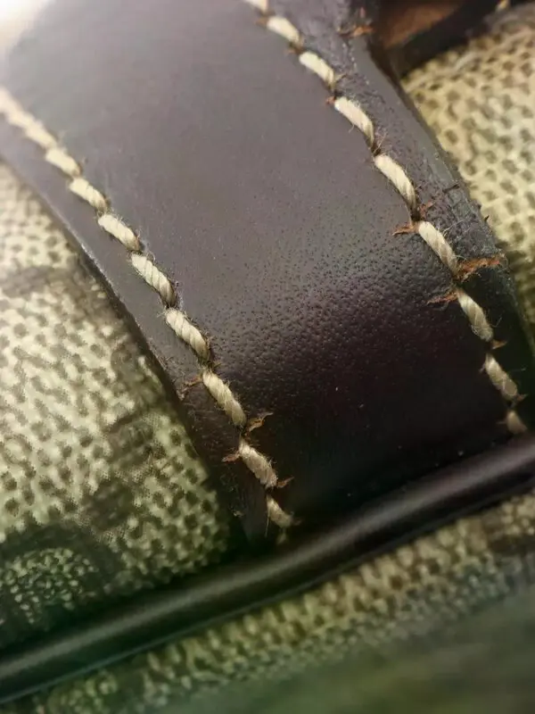Gucci 2000s Gg Supreme Crossbody Bag