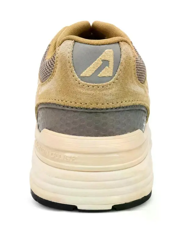 AUTRY Hyperway Sneakers In And Silver Suede