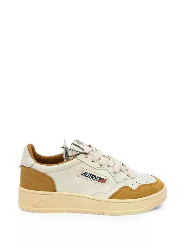 AUTRY Medalist Panelled Leather Sneakers - White