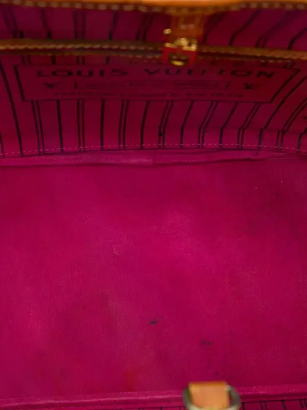 LOUIS VUITTON 2018 Monogram Neverfull Mm Tote Bag