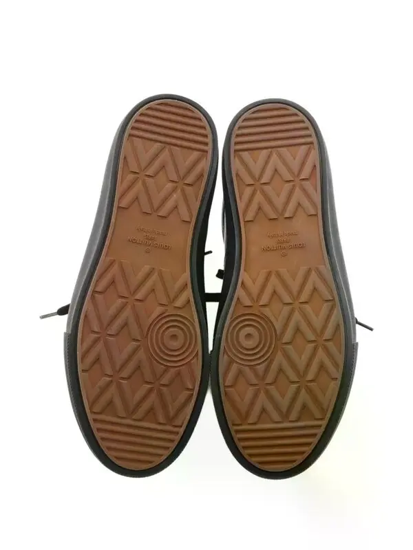 LOUIS VUITTON Trocadero Monogram Sneakers