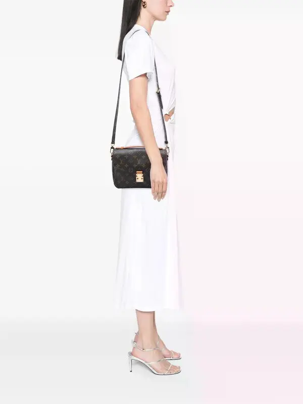 LOUIS VUITTON 2019 Monogram Pochette Metis Satchel