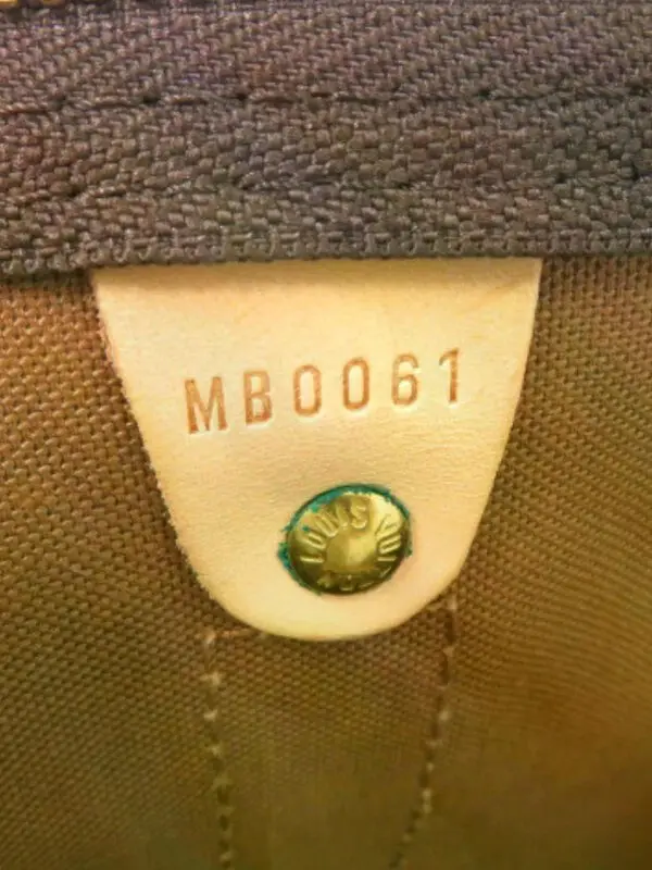 LOUIS VUITTON Monogram Keepall Bandouliere 50 Travel Bag