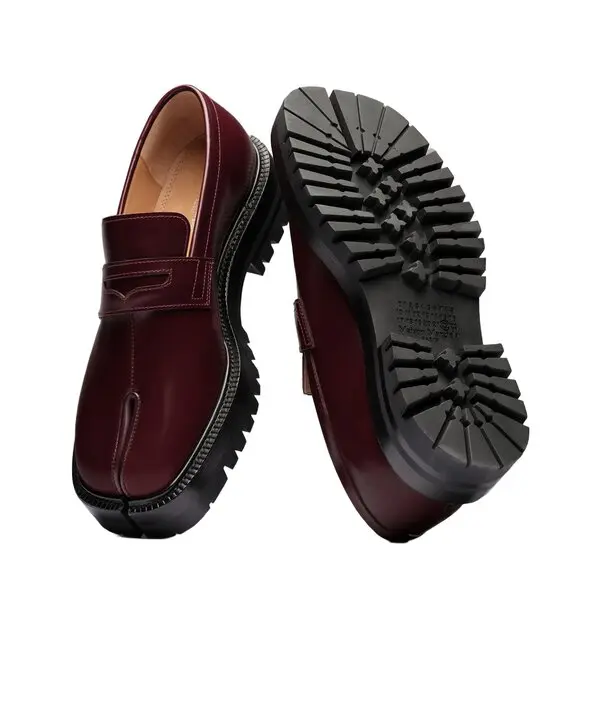 MAISON MARGIELA Tabi Loafers