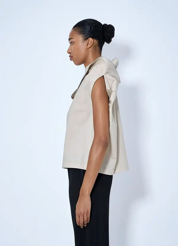 Issey Miyake Sleeveless Asymmetric Zip Detail Top