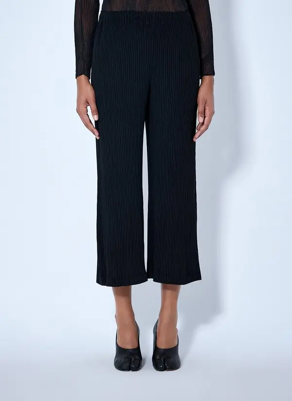 Issey Miyake Pleated Wide-leg Cropped Trousers - Black