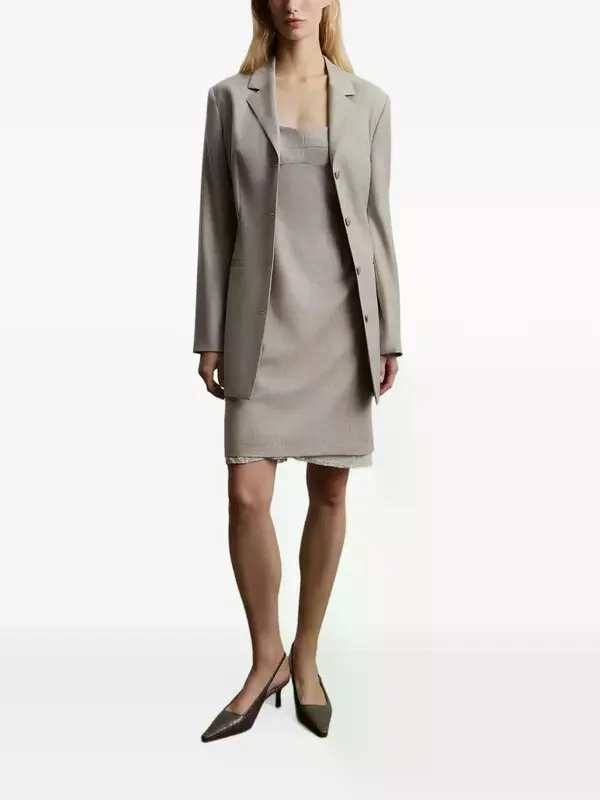 12 STOREEZ Belted Wool Blazer
