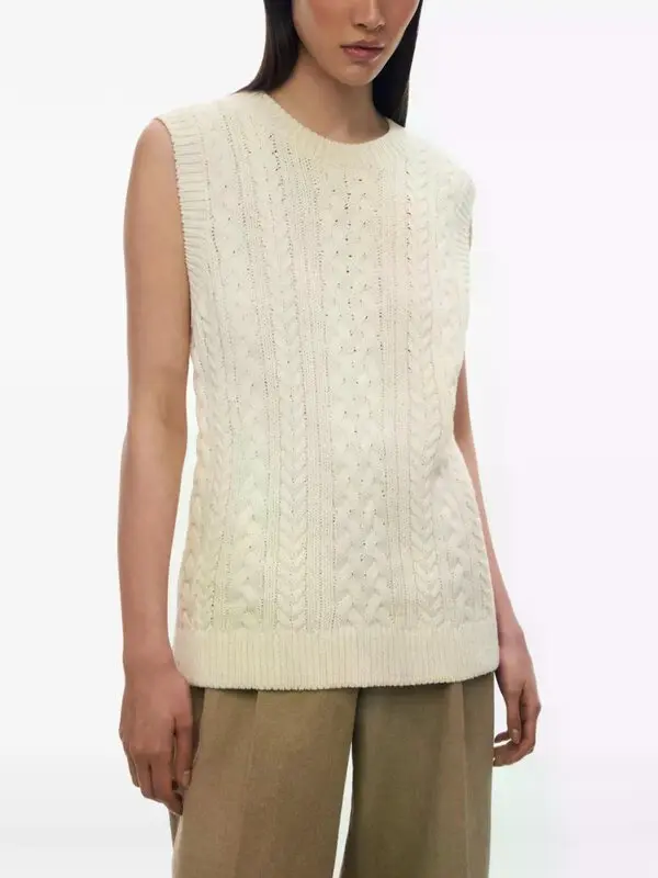 12 STOREEZ Cable-knit Vest