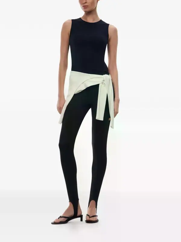 12 STOREEZ Kim Tank Top