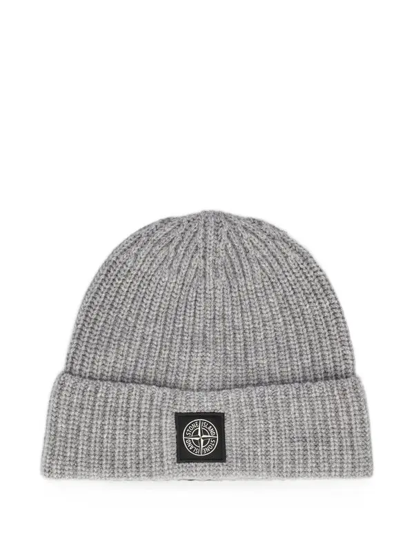 Stone Island Ribbed Wool Beanie With Logo Patch - Grigio