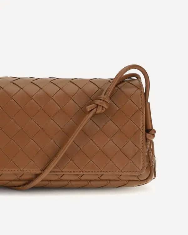 Bottega Veneta Intrecciato Shoulder Bag - Brown