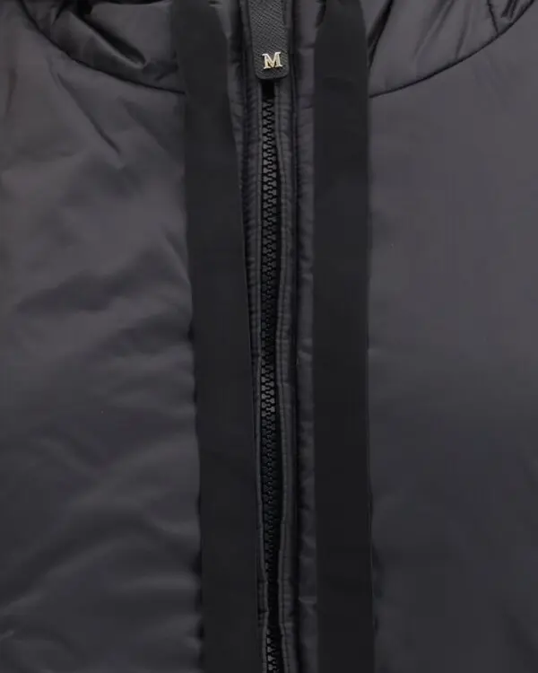Max Mara Hooded Padded Vest In Water Repellent Canvas - Black