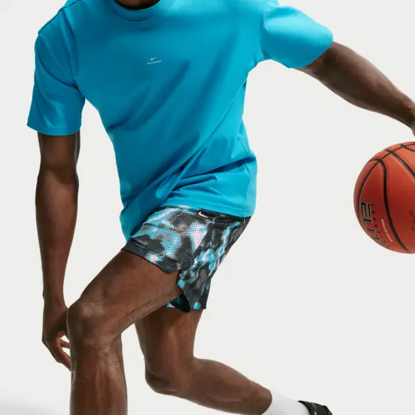 Nike Standard Issue 5" Basketball Shorts